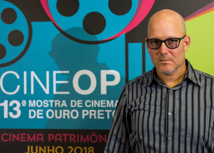Bill Morrison e a preservação do cinema - Cenas de Cinema