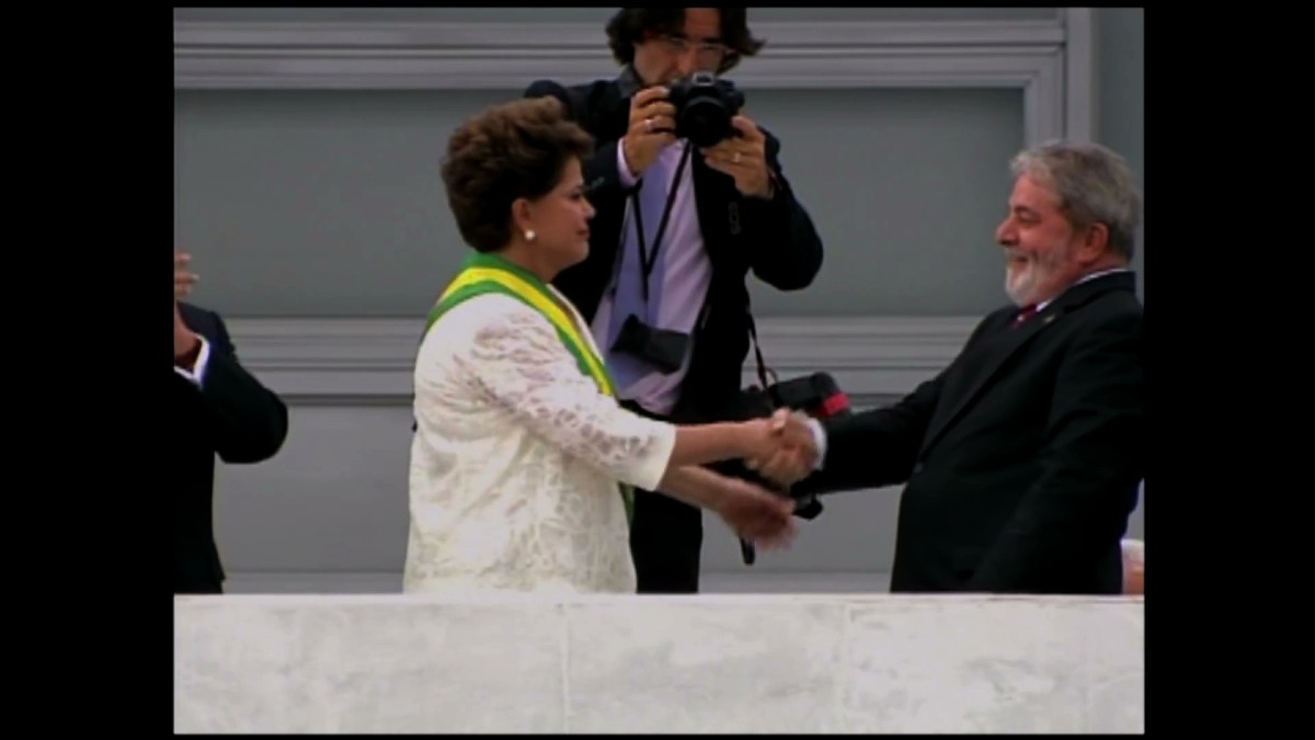8 Presidentes 1 Juramento - A História de Um Tempo Presente - Cenas de ... 8 Presidentes 1 Juramento - A História de Um Tempo Presente - Cenas de ...